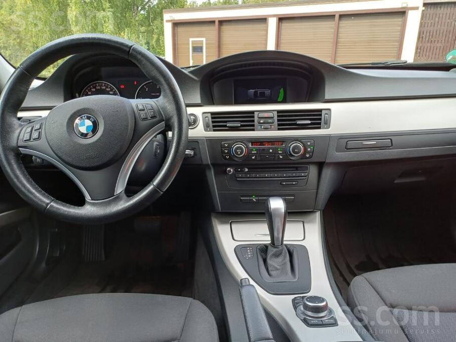 Grey BMW 320 2010 in Valmiera, with an engine capacity of 2.00 L and mileage of 214 thousand km for 5200 €, photo 14 on AUTOMOTO.COM.LV