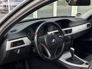 Grey BMW 320 2010 in Vilnius, with an engine capacity of 2.00 L and mileage of 282 thousand km for 3900 €, photo 8 on AUTOMOTO.COM.LV