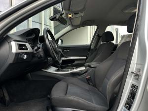 Grey BMW 320 2010 in Vilnius, with an engine capacity of 2.00 L and mileage of 282 thousand km for 3900 €, photo 9 on AUTOMOTO.COM.LV