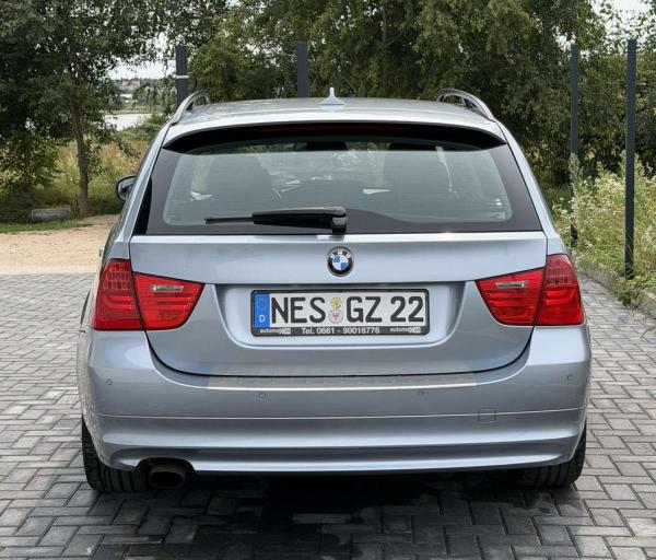 Pelēks BMW 320 2010 Viļņa, ar dzinēja tilpumu 2.00 L un nobraukumu 340 tūkst. km par 4750 €, foto 4 vietnē AUTOMOTO.COM.LV