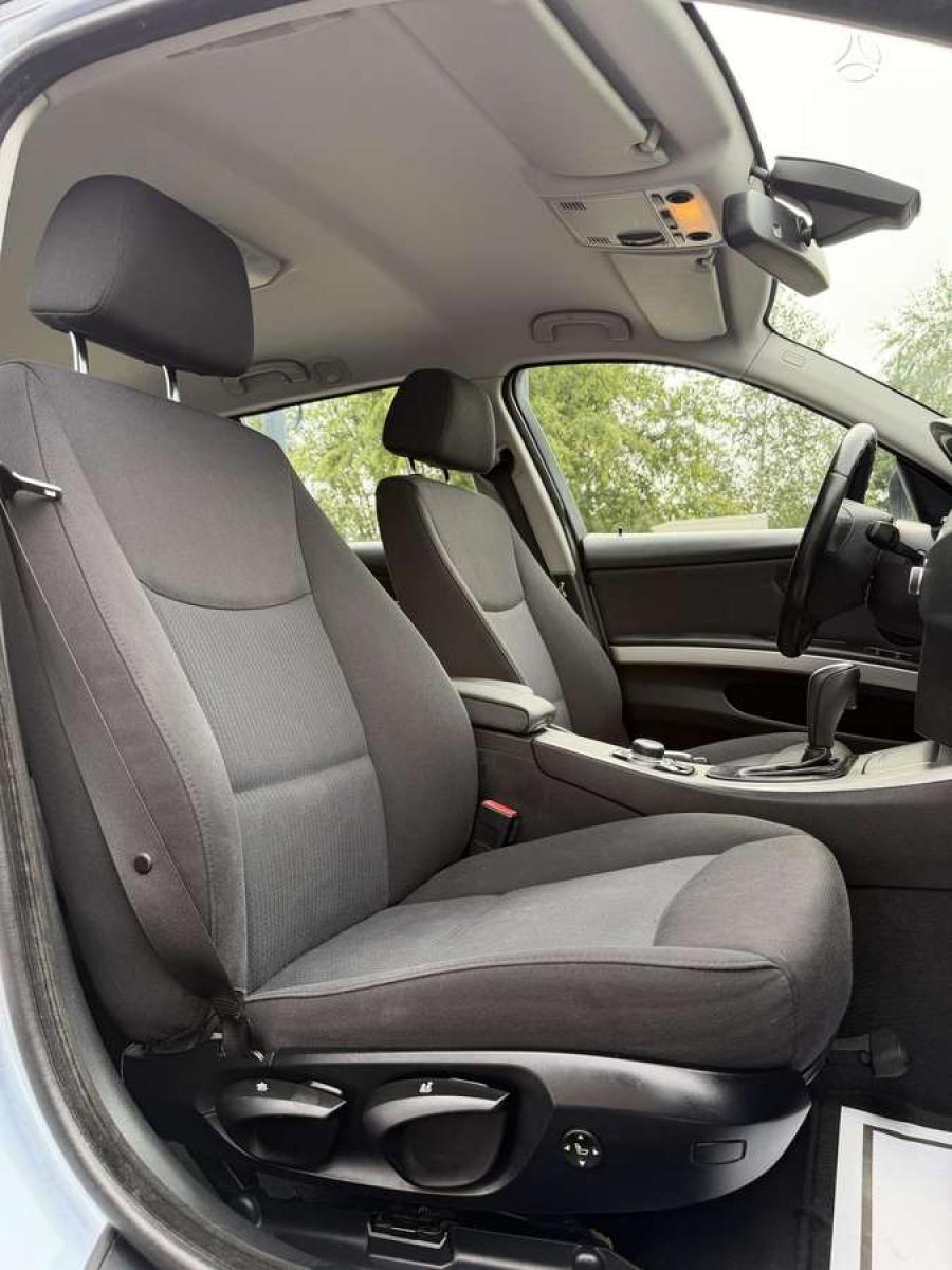 Grey BMW 320 2010 in Vilnius, with an engine capacity of 2.00 L and mileage of 340 thousand km for 4750 €, photo 12 on AUTOMOTO.COM.LV