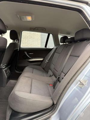 Grey BMW 320 2010 in Vilnius, with an engine capacity of 2.00 L and mileage of 340 thousand km for 4750 €, photo 14 on AUTOMOTO.COM.LV