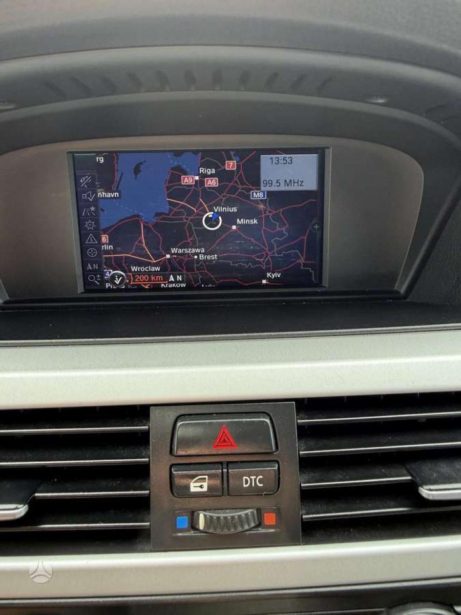 Grey BMW 320 2010 in Vilnius, with an engine capacity of 2.00 L and mileage of 340 thousand km for 4750 €, photo 15 on AUTOMOTO.COM.LV