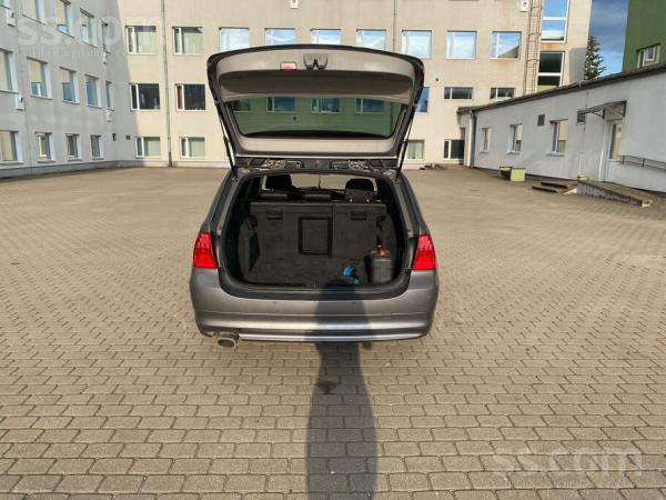 Pelēks BMW 320 2010 Balvi, ar dzinēja tilpumu 2.00 L un nobraukumu 311 tūkst. km par 5200 €, foto 4 vietnē AUTOMOTO.COM.LV