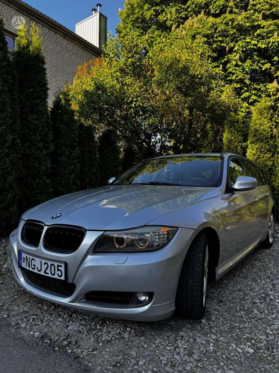 Pelēks BMW 320 2010 Kauņa, ar dzinēja tilpumu 2.00 L un nobraukumu 299 tūkst. km par 3499 €, foto 1 vietnē AUTOMOTO.COM.LV