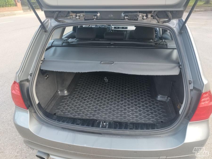 Grey BMW 320 2010 in Druskininkai, with an engine capacity of 2.00 L and mileage of 262 thousand km for 4150 €, photo 8 on AUTOMOTO.COM.LV