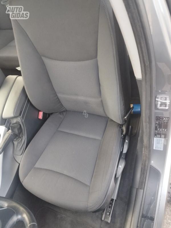 Pelēks BMW 320 2010 Druskininkai, ar dzinēja tilpumu 2.00 L un nobraukumu 262 tūkst. km par 4150 €, foto 11 vietnē AUTOMOTO.COM.LV