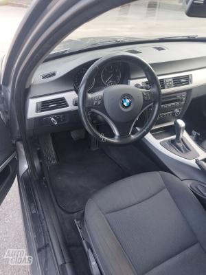 Grey BMW 320 2010 in Druskininkai, with an engine capacity of 2.00 L and mileage of 262 thousand km for 4150 €, photo 12 on AUTOMOTO.COM.LV