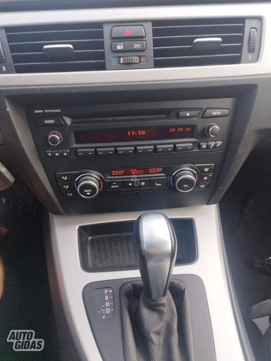 Grey BMW 320 2010 in Druskininkai, with an engine capacity of 2.00 L and mileage of 262 thousand km for 4150 €, photo 14 on AUTOMOTO.COM.LV