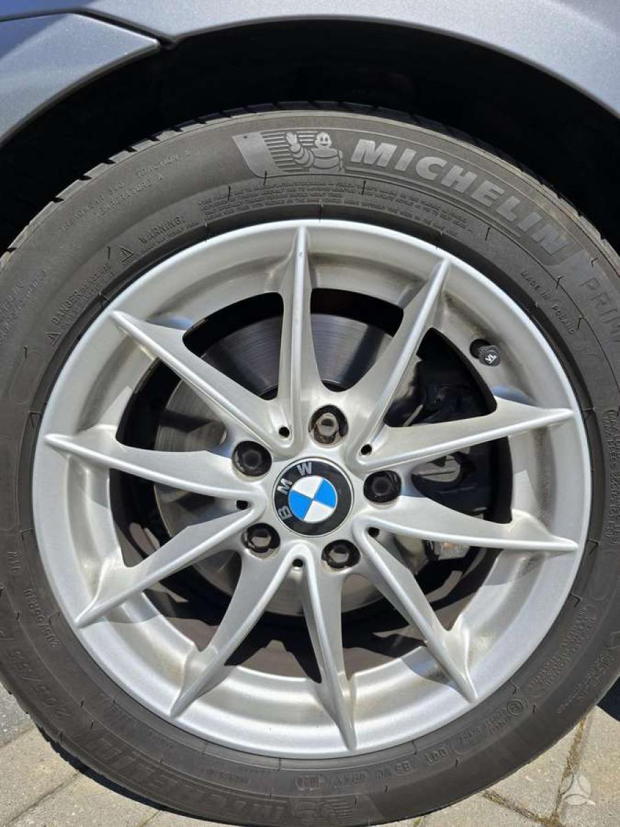 Pelēks BMW 320 2010 Kauņa, ar dzinēja tilpumu 2.00 L un nobraukumu 368 tūkst. km par 3300 €, foto 8 vietnē AUTOMOTO.COM.LV