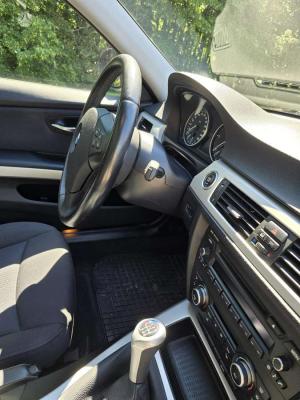 Pelēks BMW 320 2010 Kauņa, ar dzinēja tilpumu 2.00 L un nobraukumu 368 tūkst. km par 3300 €, foto 11 vietnē AUTOMOTO.COM.LV