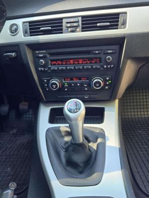 Pelēks BMW 320 2010 Kauņa, ar dzinēja tilpumu 2.00 L un nobraukumu 368 tūkst. km par 3300 €, foto 13 vietnē AUTOMOTO.COM.LV