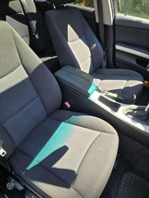 Pelēks BMW 320 2010 Kauņa, ar dzinēja tilpumu 2.00 L un nobraukumu 368 tūkst. km par 3300 €, foto 14 vietnē AUTOMOTO.COM.LV