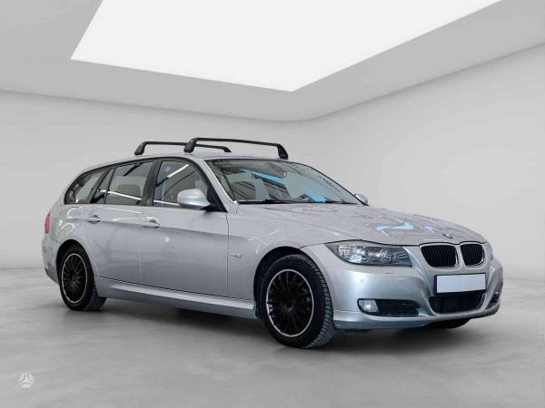 Grey BMW 320 2010 in Kaunas, with an engine capacity of 2.00 L and mileage of 299 thousand km for 5990 €, photo 5 on AUTOMOTO.COM.LV