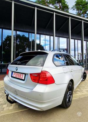 Grey BMW 320 2010 in Kaisiadorys, with an engine capacity of 2.00 L and mileage of 328 thousand km for 4150 €, photo 5 on AUTOMOTO.COM.LV