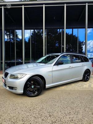 Grey BMW 320 2010 in Kaisiadorys, with an engine capacity of 2.00 L and mileage of 328 thousand km for 4150 €, photo 6 on AUTOMOTO.COM.LV