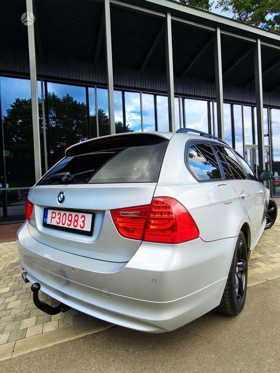 Grey BMW 320 2010 in Kaisiadorys, with an engine capacity of 2.00 L and mileage of 328 thousand km for 4150 €, photo 12 on AUTOMOTO.COM.LV