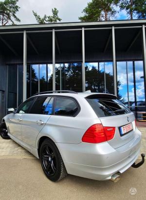 Grey BMW 320 2010 in Kaisiadorys, with an engine capacity of 2.00 L and mileage of 328 thousand km for 4150 €, photo 14 on AUTOMOTO.COM.LV