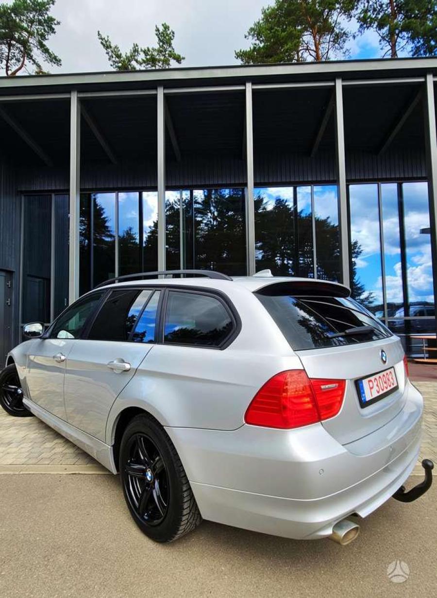 Grey BMW 320 2010 in Kaisiadorys, with an engine capacity of 2.00 L and mileage of 328 thousand km for 4150 €, photo 14 on AUTOMOTO.COM.LV