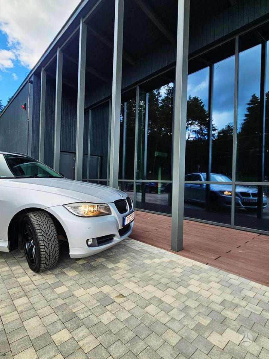 Grey BMW 320 2010 in Kaisiadorys, with an engine capacity of 2.00 L and mileage of 328 thousand km for 4150 €, photo 15 on AUTOMOTO.COM.LV