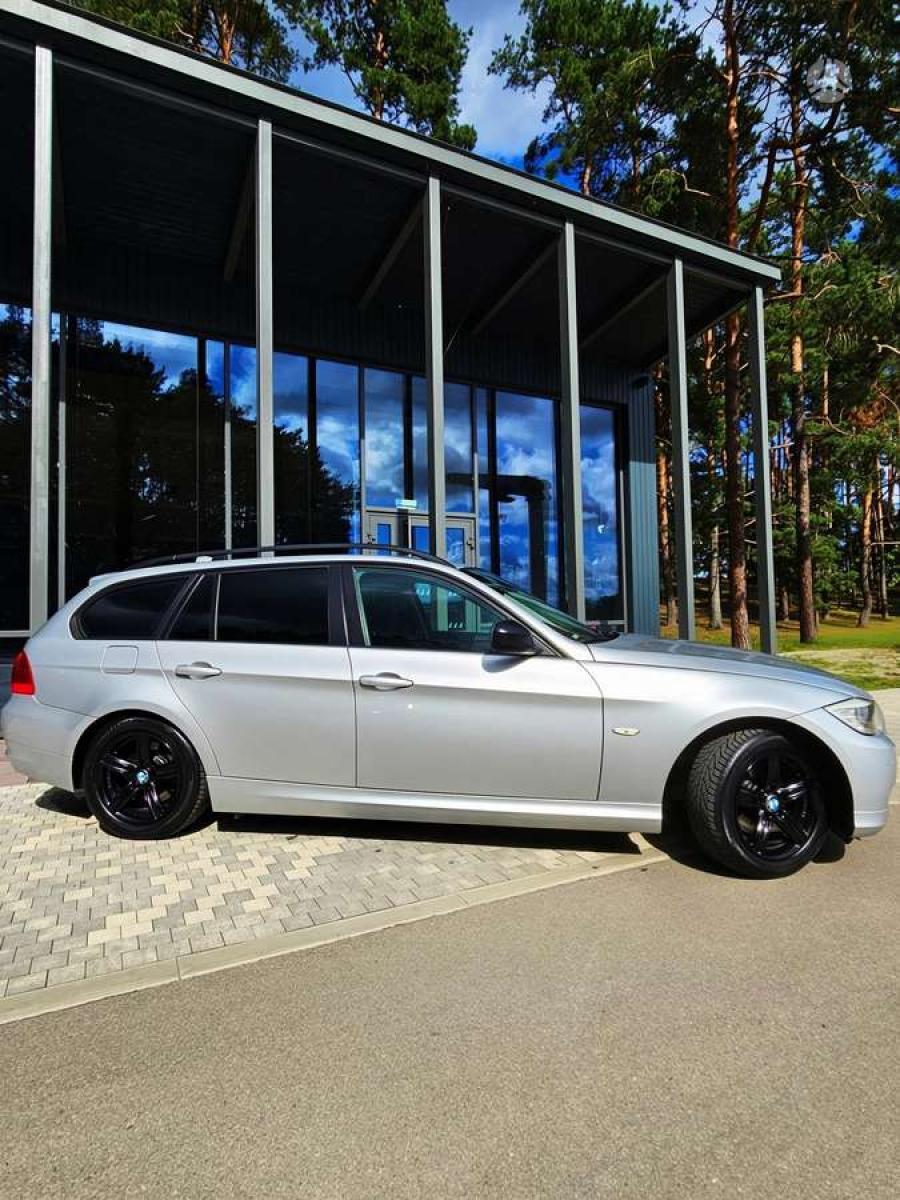 Grey BMW 320 2010 in Kaisiadorys, with an engine capacity of 2.00 L and mileage of 328 thousand km for 4150 €, photo 16 on AUTOMOTO.COM.LV