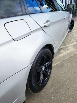 Grey BMW 320 2010 in Kaisiadorys, with an engine capacity of 2.00 L and mileage of 328 thousand km for 4150 €, photo 22 on AUTOMOTO.COM.LV