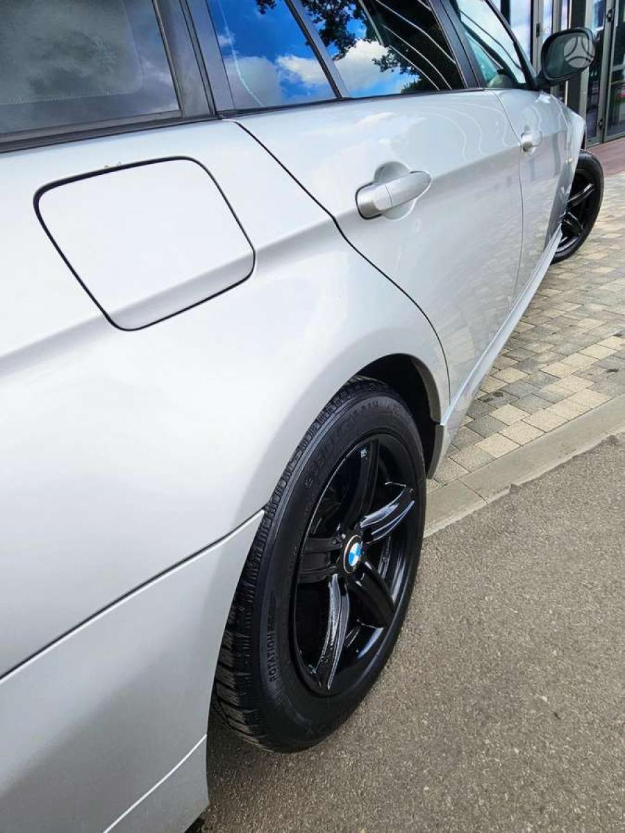 Grey BMW 320 2010 in Kaisiadorys, with an engine capacity of 2.00 L and mileage of 328 thousand km for 4150 €, photo 22 on AUTOMOTO.COM.LV