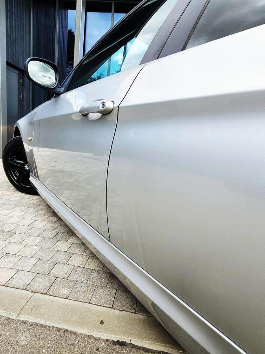 Grey BMW 320 2010 in Kaisiadorys, with an engine capacity of 2.00 L and mileage of 328 thousand km for 4150 €, photo 24 on AUTOMOTO.COM.LV
