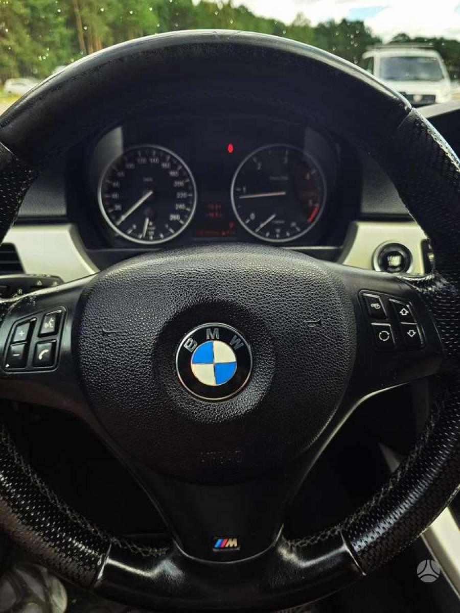 Grey BMW 320 2010 in Kaisiadorys, with an engine capacity of 2.00 L and mileage of 328 thousand km for 4150 €, photo 30 on AUTOMOTO.COM.LV