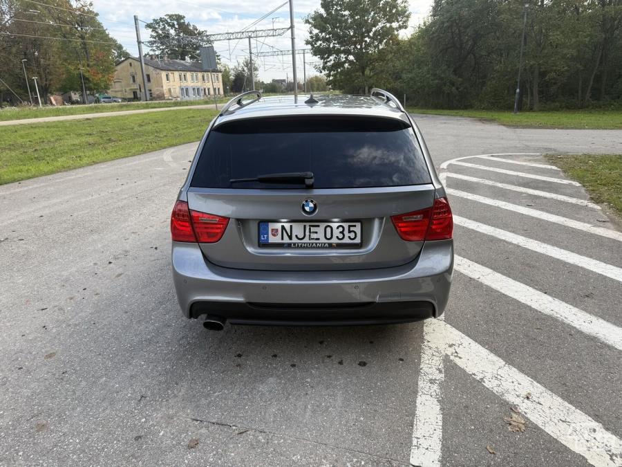 Pelēks BMW 320 2010 Viļņa, ar dzinēja tilpumu 2.00 L un nobraukumu 370 tūkst. km par 6200 €, foto 3 vietnē AUTOMOTO.COM.LV