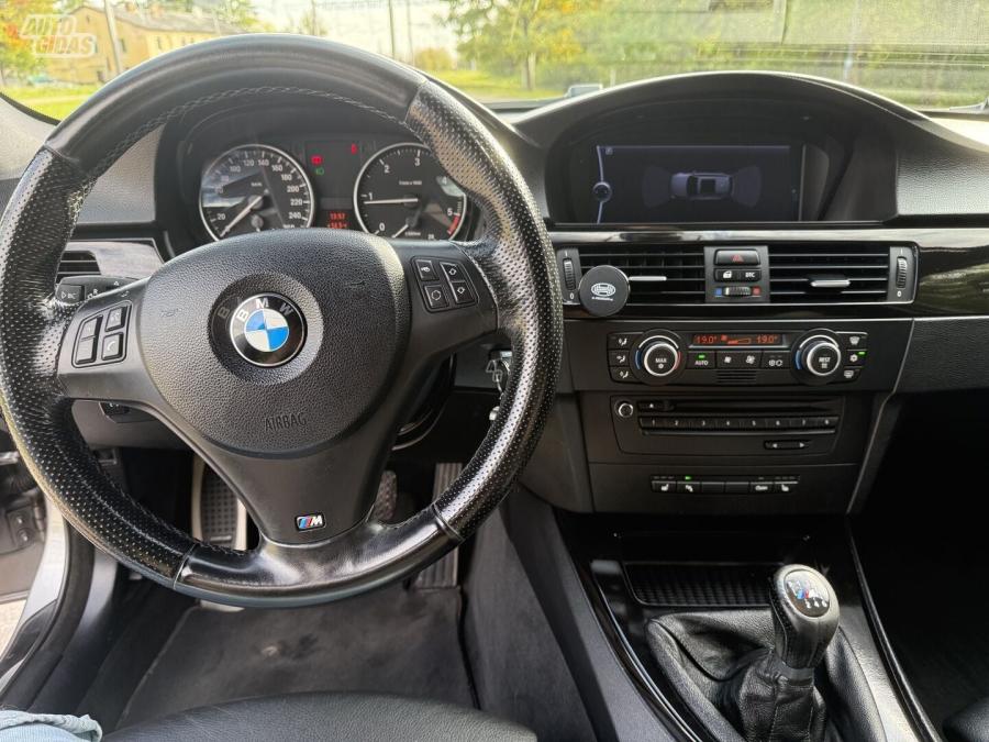 Pelēks BMW 320 2010 Viļņa, ar dzinēja tilpumu 2.00 L un nobraukumu 370 tūkst. km par 6200 €, foto 15 vietnē AUTOMOTO.COM.LV