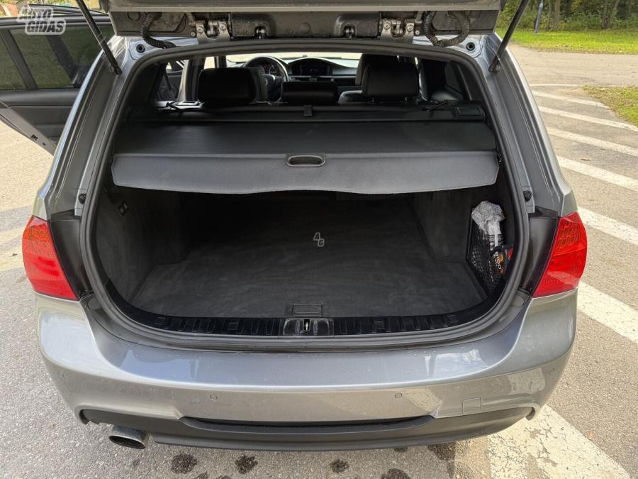 Pelēks BMW 320 2010 Viļņa, ar dzinēja tilpumu 2.00 L un nobraukumu 370 tūkst. km par 6200 €, foto 16 vietnē AUTOMOTO.COM.LV
