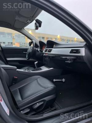 Pelēks BMW 320 2010 Rīga, ar dzinēja tilpumu 2.20 L un nobraukumu 377 tūkst. km par 4200 €, foto 16 vietnē AUTOMOTO.COM.LV