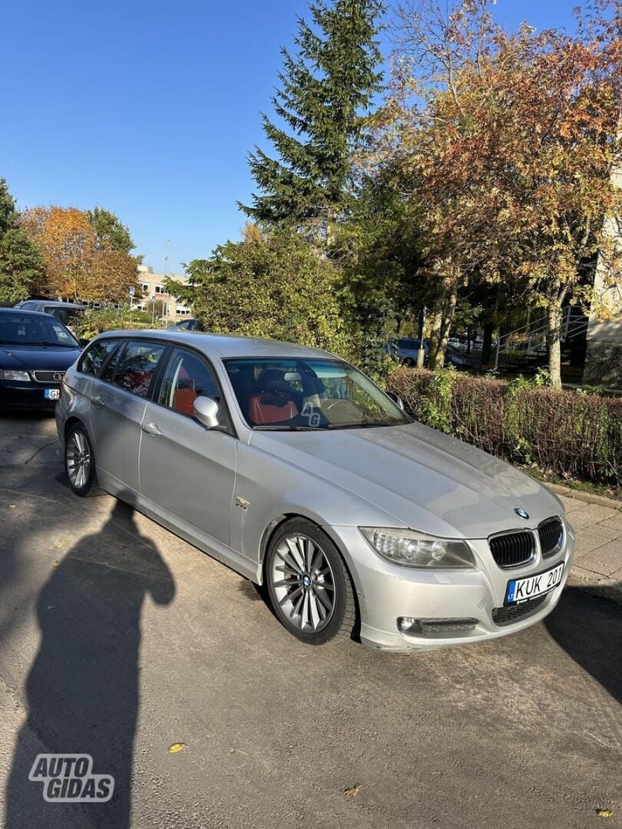 Pelēks BMW 320 2010 Panevēža, ar dzinēja tilpumu 2.00 L un nobraukumu 305 tūkst. km par 3800 €, foto 1 vietnē AUTOMOTO.COM.LV