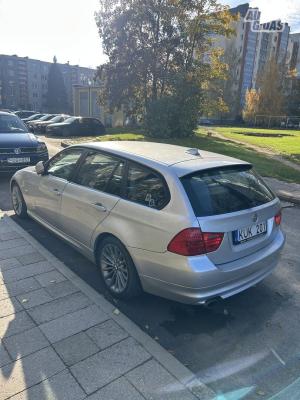 Pelēks BMW 320 2010 Panevēža, ar dzinēja tilpumu 2.00 L un nobraukumu 305 tūkst. km par 3800 €, foto 4 vietnē AUTOMOTO.COM.LV