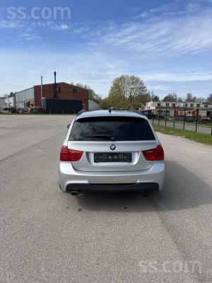Grey BMW 320 2011 in Valmiera, with an engine capacity of 2.00 L and mileage of 280 thousand km for 4000 €, photo 4 on AUTOMOTO.COM.LV