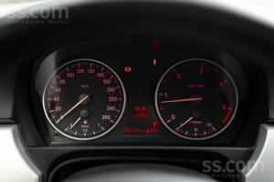 Grey BMW 320 2011 in Riga, with an engine capacity of 2.00 L and mileage of 276 thousand km for 1800 €, photo 10 on AUTOMOTO.COM.LV