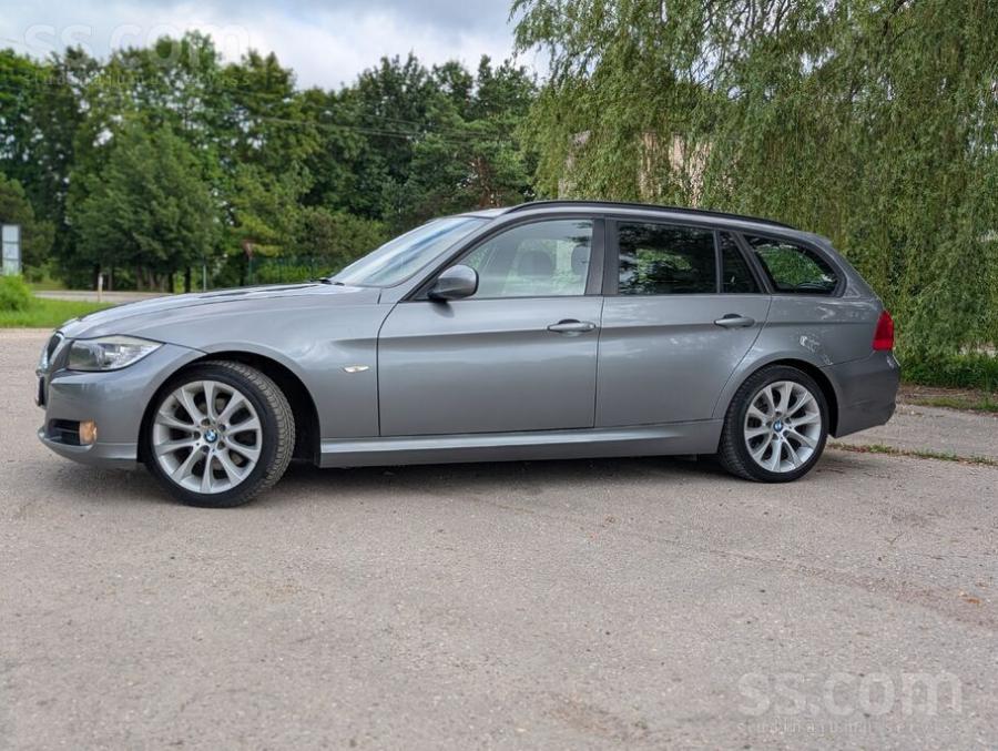 Grey BMW 320 2011 in Riga, with an engine capacity of 2.00 L and mileage of 0 thousand km for 3700 €, photo 4 on AUTOMOTO.COM.LV