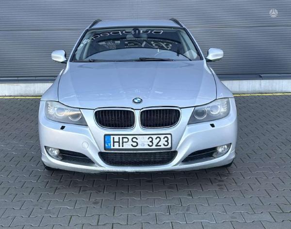 Grey BMW 320 2011 in Vilnius, with an engine capacity of 0.00 L and mileage of 362 thousand km for 3900 €, photo 4 on AUTOMOTO.COM.LV