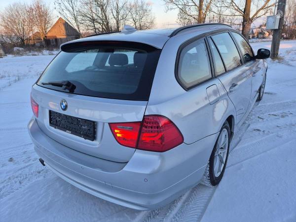 Grey BMW 320 2011 in Alytus, with an engine capacity of 2.00 L and mileage of 299 thousand km for 4650 €, photo 4 on AUTOMOTO.COM.LV