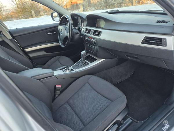 Grey BMW 320 2011 in Alytus, with an engine capacity of 2.00 L and mileage of 299 thousand km for 4650 €, photo 7 on AUTOMOTO.COM.LV