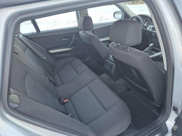 Grey BMW 320 2011 in Alytus, with an engine capacity of 2.00 L and mileage of 299 thousand km for 4650 €, photo 10 on AUTOMOTO.COM.LV