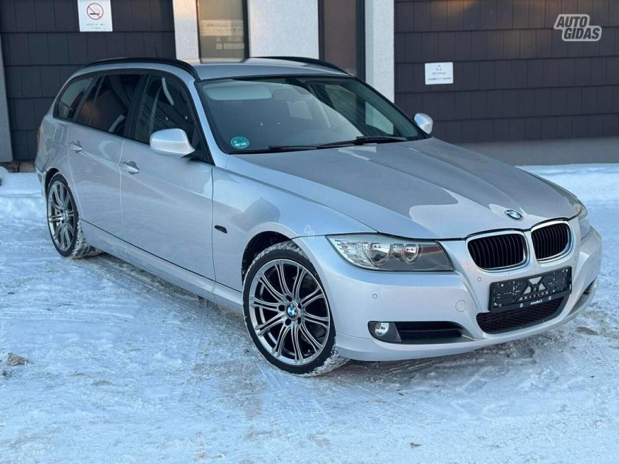 Pelēks BMW 320 2011 Kauņa, ar dzinēja tilpumu 2.00 L un nobraukumu 243 tūkst. km par 5450 €, foto 2 vietnē AUTOMOTO.COM.LV