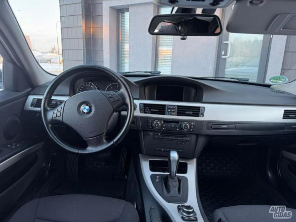 Grey BMW 320 2011 in Kaunas, with an engine capacity of 2.00 L and mileage of 243 thousand km for 5450 €, photo 5 on AUTOMOTO.COM.LV