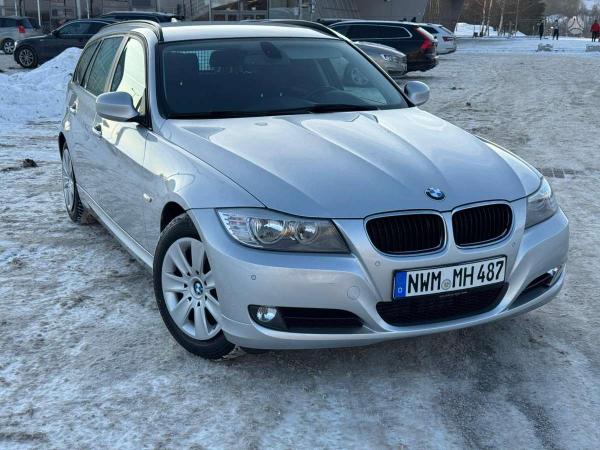 Grey BMW 320 2011 in Jonava, with an engine capacity of 2.00 L and mileage of 330 thousand km for 3299 €, photo 1 on AUTOMOTO.COM.LV
