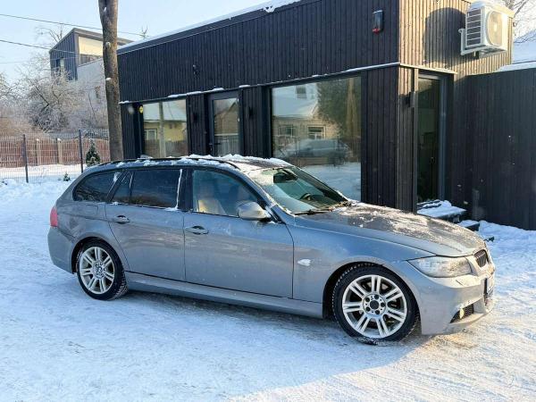Grey BMW 320 2011 in Riga, with an engine capacity of 0.00 L and mileage of 314 thousand km for 5350 €, photo 3 on AUTOMOTO.COM.LV
