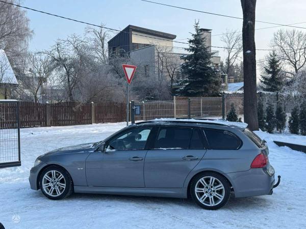 Grey BMW 320 2011 in Riga, with an engine capacity of 0.00 L and mileage of 314 thousand km for 5350 €, photo 6 on AUTOMOTO.COM.LV