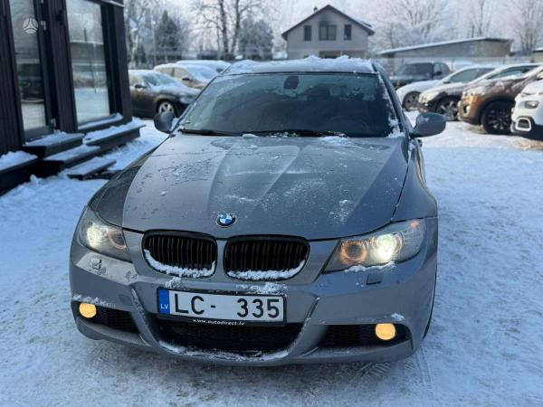 Grey BMW 320 2011 in Riga, with an engine capacity of 0.00 L and mileage of 314 thousand km for 5350 €, photo 10 on AUTOMOTO.COM.LV