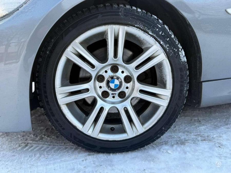 Pelēks BMW 320 2011 Rīga, ar dzinēja tilpumu 0.00 L un nobraukumu 314 tūkst. km par 5350 €, foto 12 vietnē AUTOMOTO.COM.LV