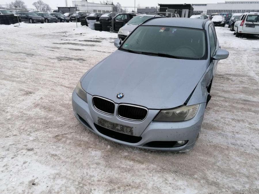 Pelēks BMW 320 2011 Marijampole, ar dzinēja tilpumu 2.00 L un nobraukumu 292 tūkst. km par 1990 €, foto 2 vietnē AUTOMOTO.COM.LV